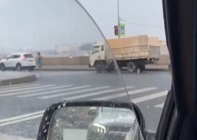 Woman dies in a very serious traffic accident in St. Petersburg, Russia.